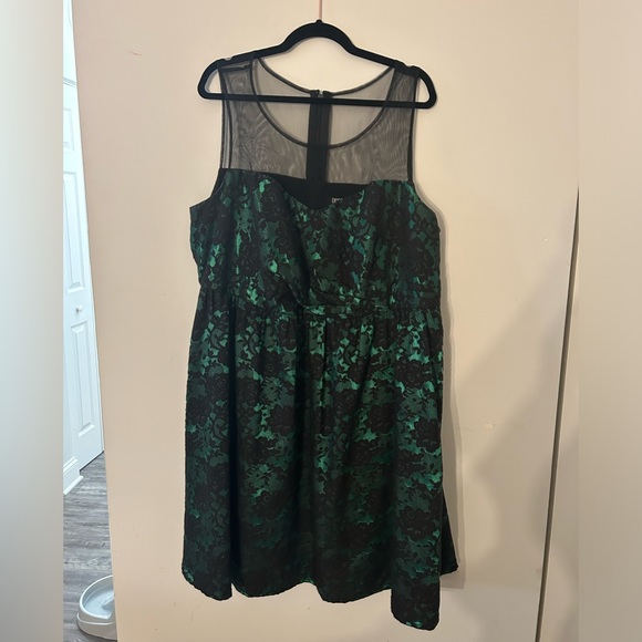 Modcloth | Dresses | Decode 8 Modcloth Green Floral Lace Mesh Bateau ...